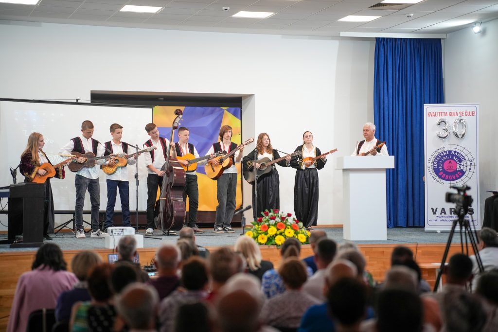 Radio Bobovac proslavio 30 godina predanog rada - Hrvatski Medijski ...