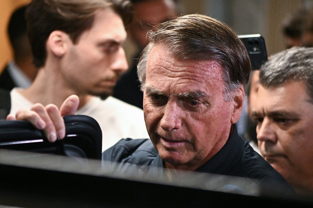 Uhićen bivši brazilski predsjednik Jair Bolsonaro - Hrvatski Medijski ...